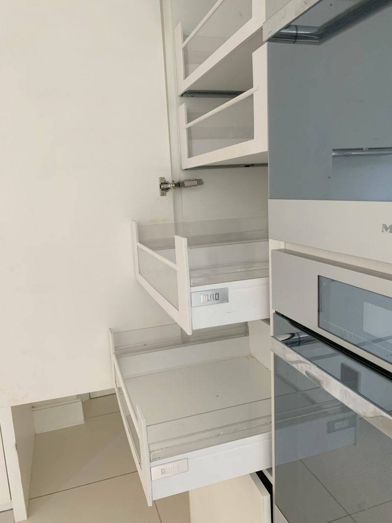 Alno Kitchen With Corian Worktops and Some Appliances - Used - The Used ...