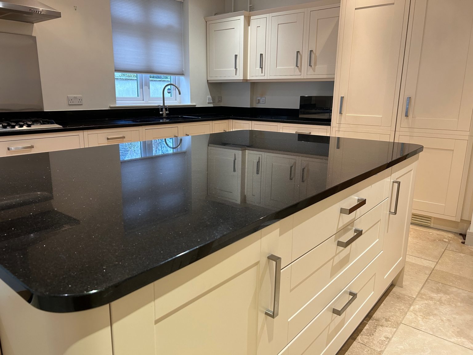 Howdens Burford Cream Kitchen With Island, Granite Worktops and ...