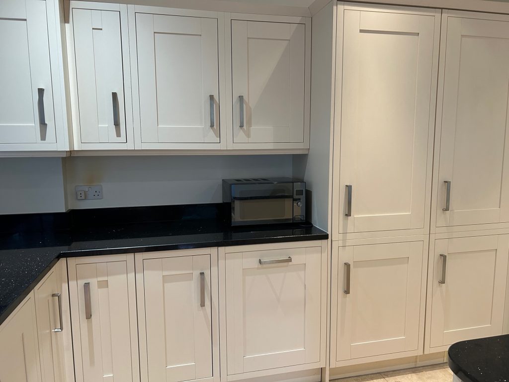 Howdens Burford Cream Kitchen With Island, Granite Worktops and ...