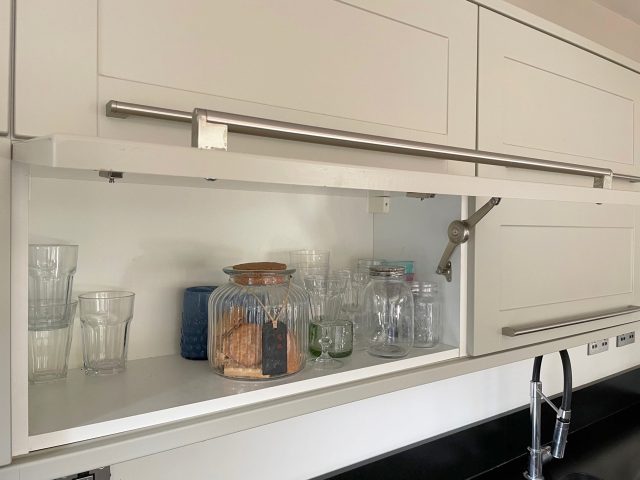 Howdens Kitchen With Island Granite Worktops and Appliances - Used ...