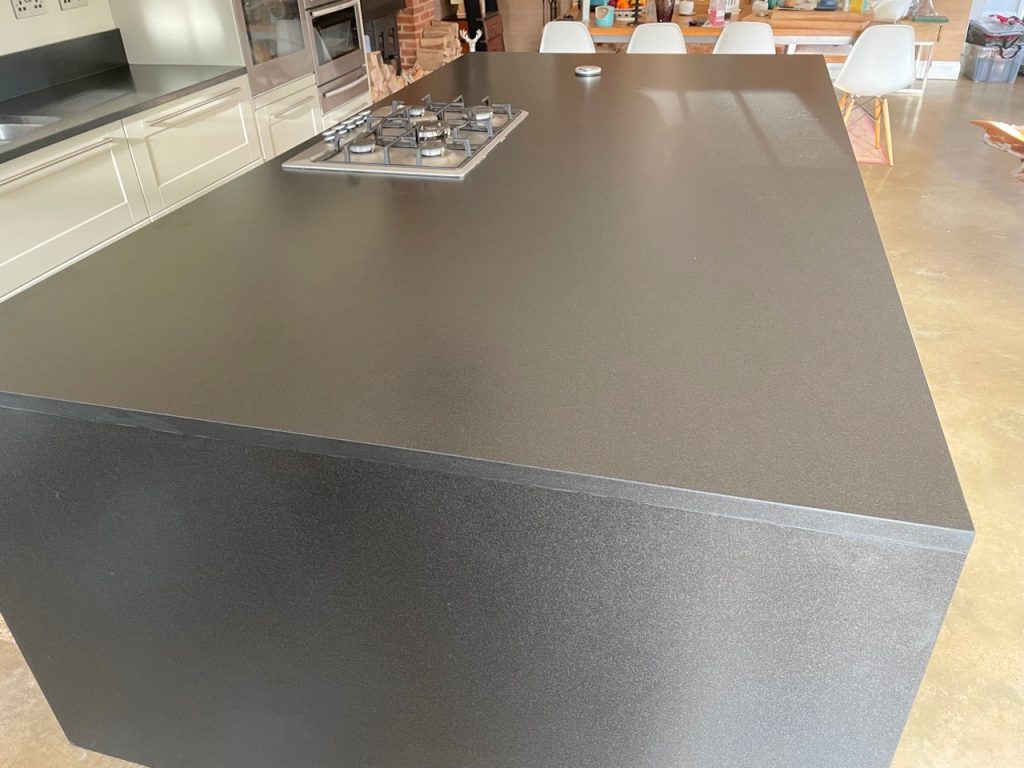 Howdens Kitchen With Island Granite Worktops and Appliances - Used ...