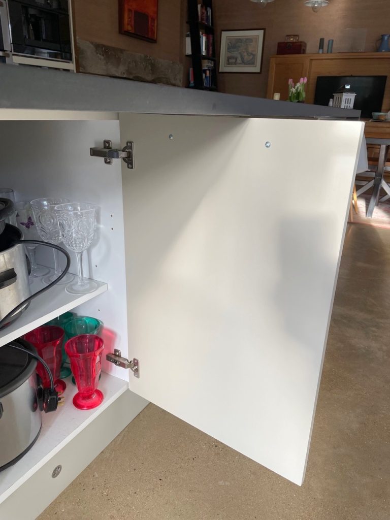Howdens Kitchen With Island Granite Worktops and Appliances - Used ...
