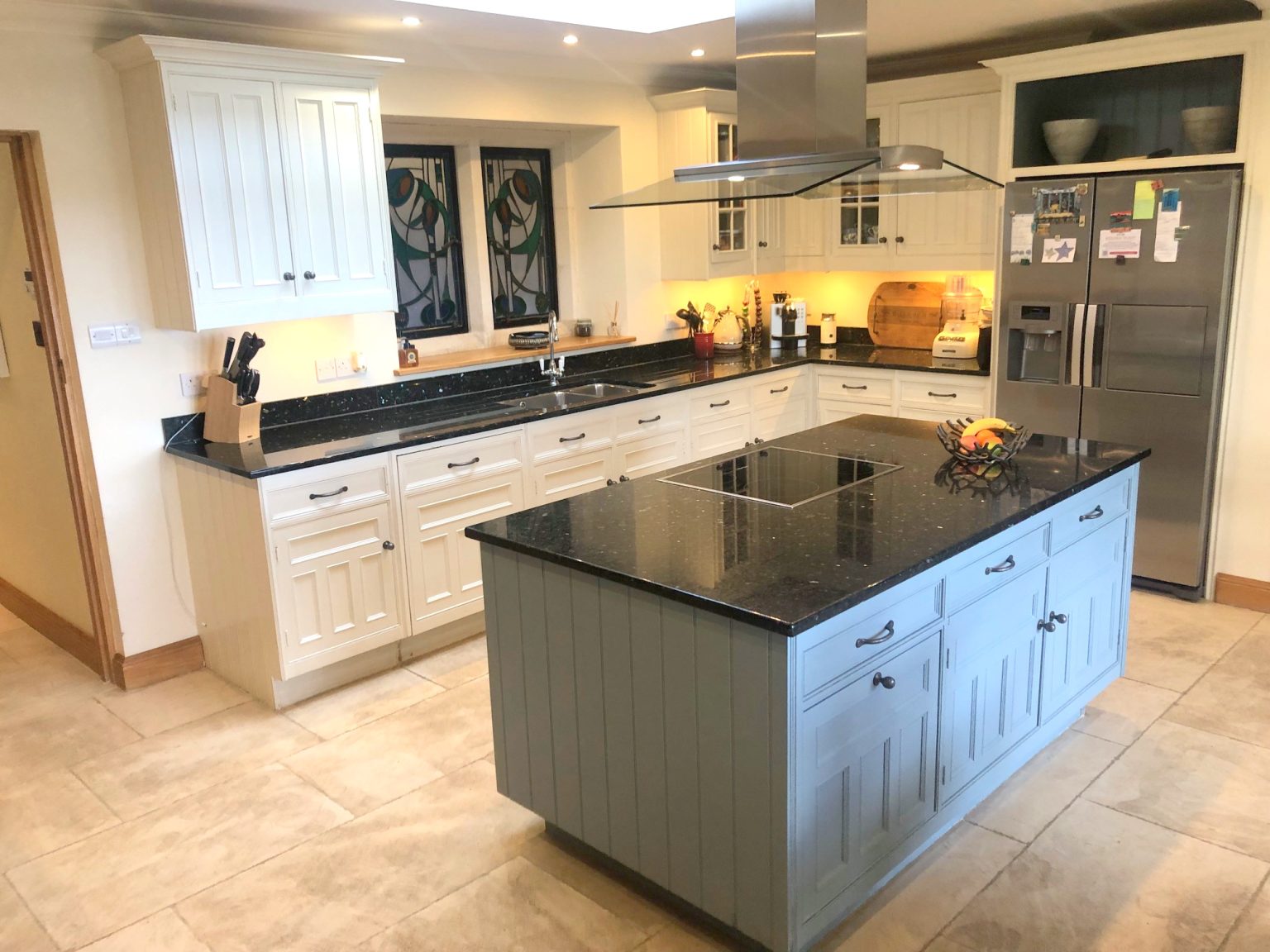 Smallbone Painted Kitchen With Island, Worktops and Appliances - Used ...