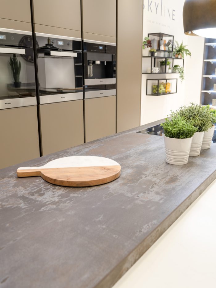 Ex Display Linear Avant Painted Symphony Kitchen with Island, Worktops ...