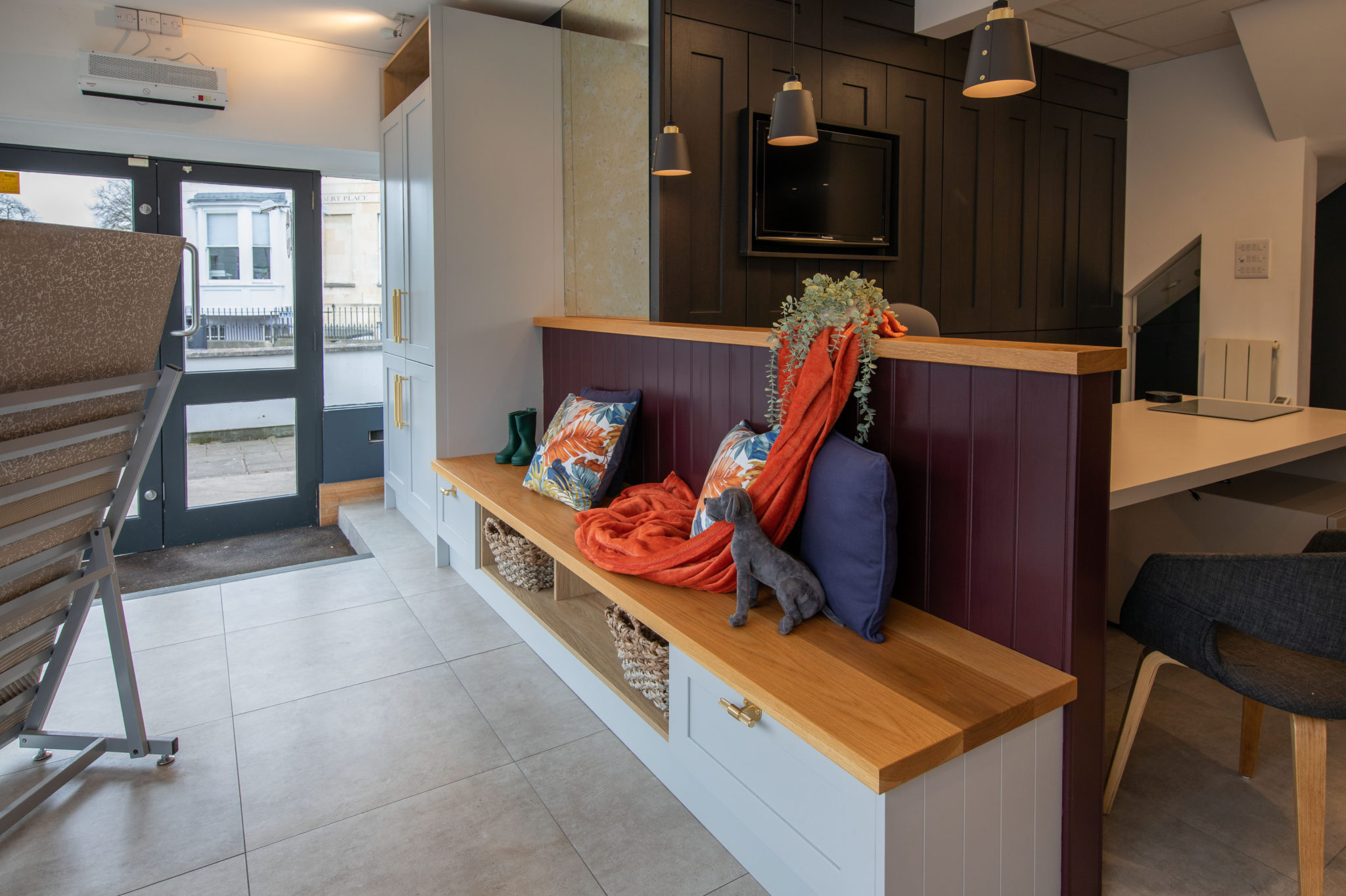 The Used Kitchen Company ] Ex Display Bootroom