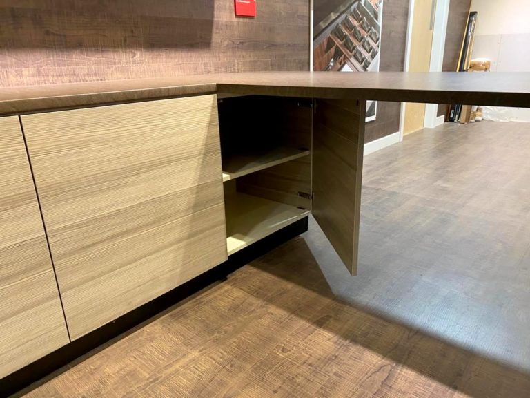 Ex Display Scavolini Kitchen with Worktops - The Used Kitchen Company