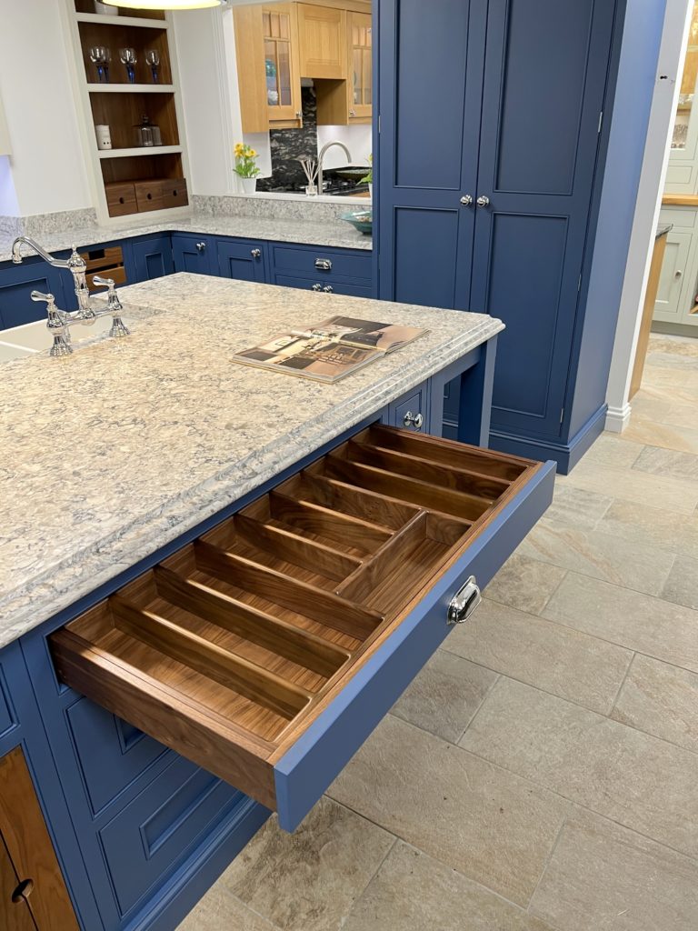 Ex Display Inframe Kitchen Stori | The Used Kitchen Company