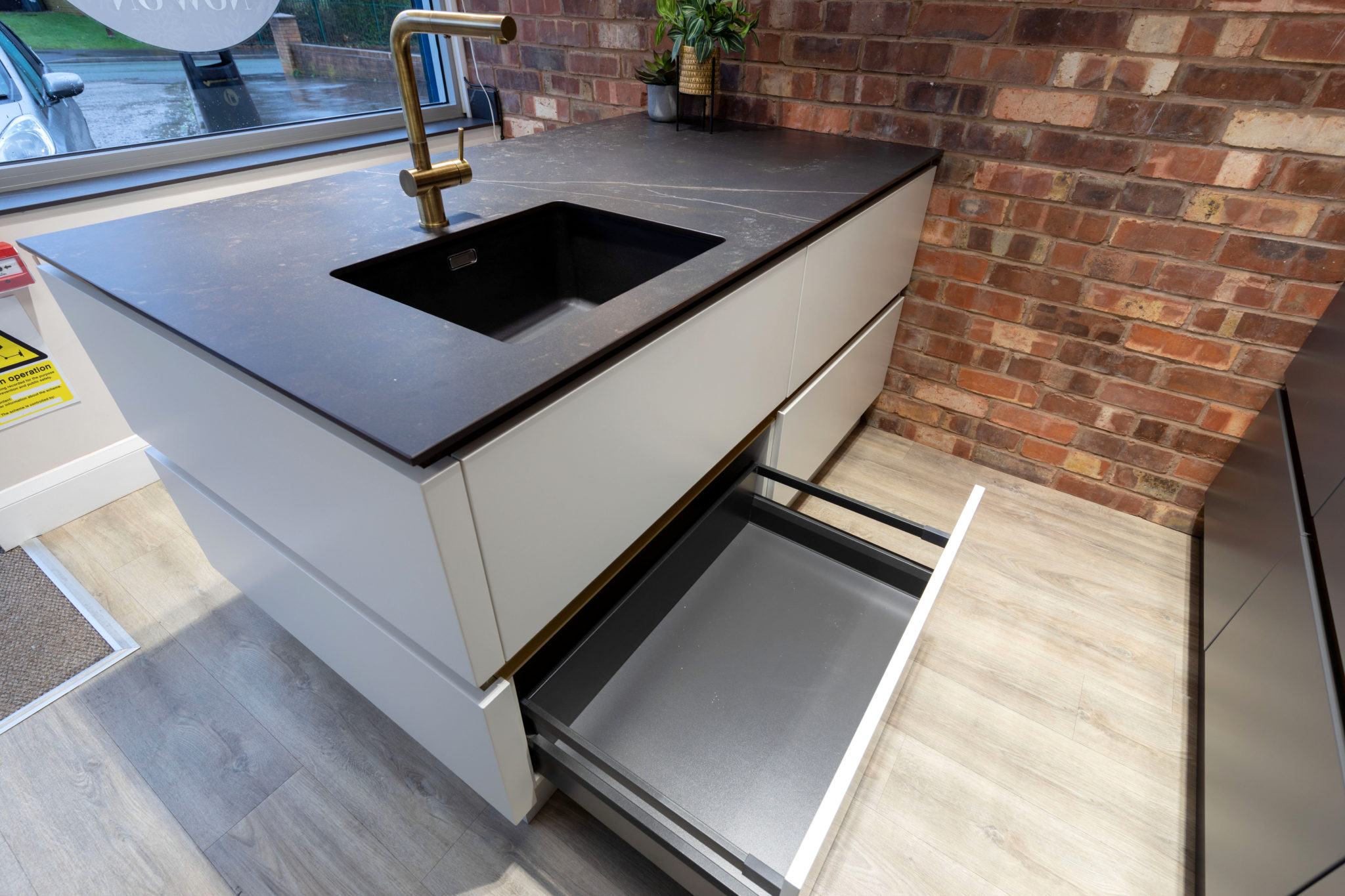 Ex Display Porter Kitchen | The Used Kitchen Company