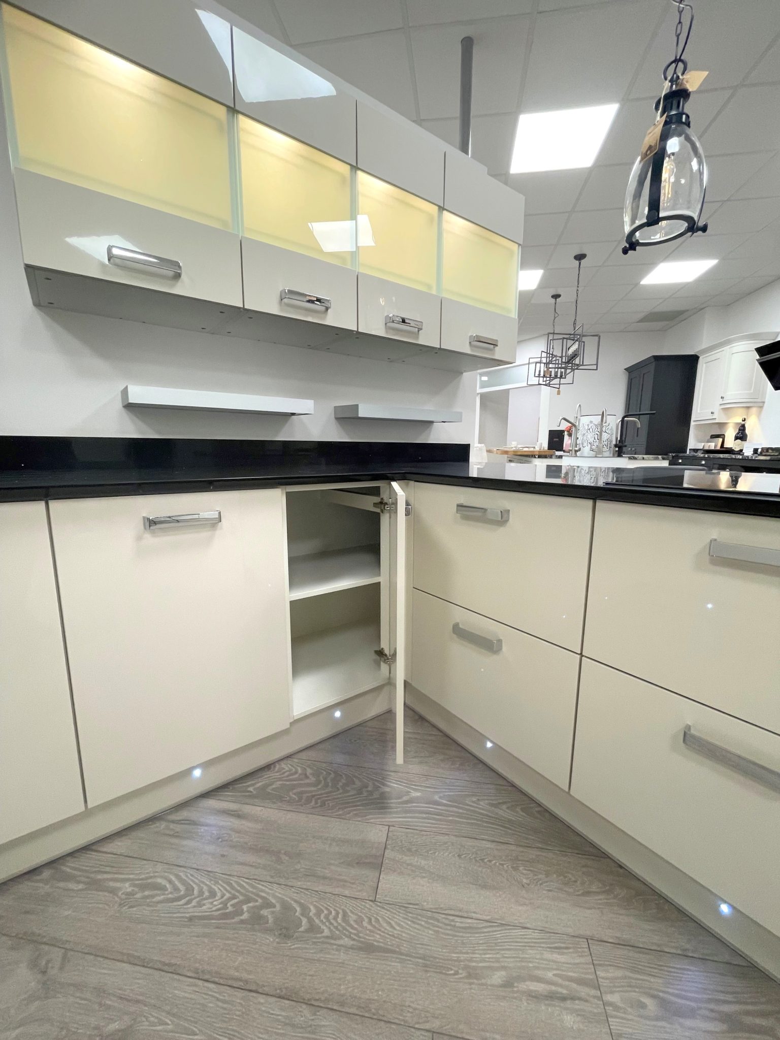 Ex Display Symphony Alta Gloss Mussel Kitchen with Quartz Worktops ...