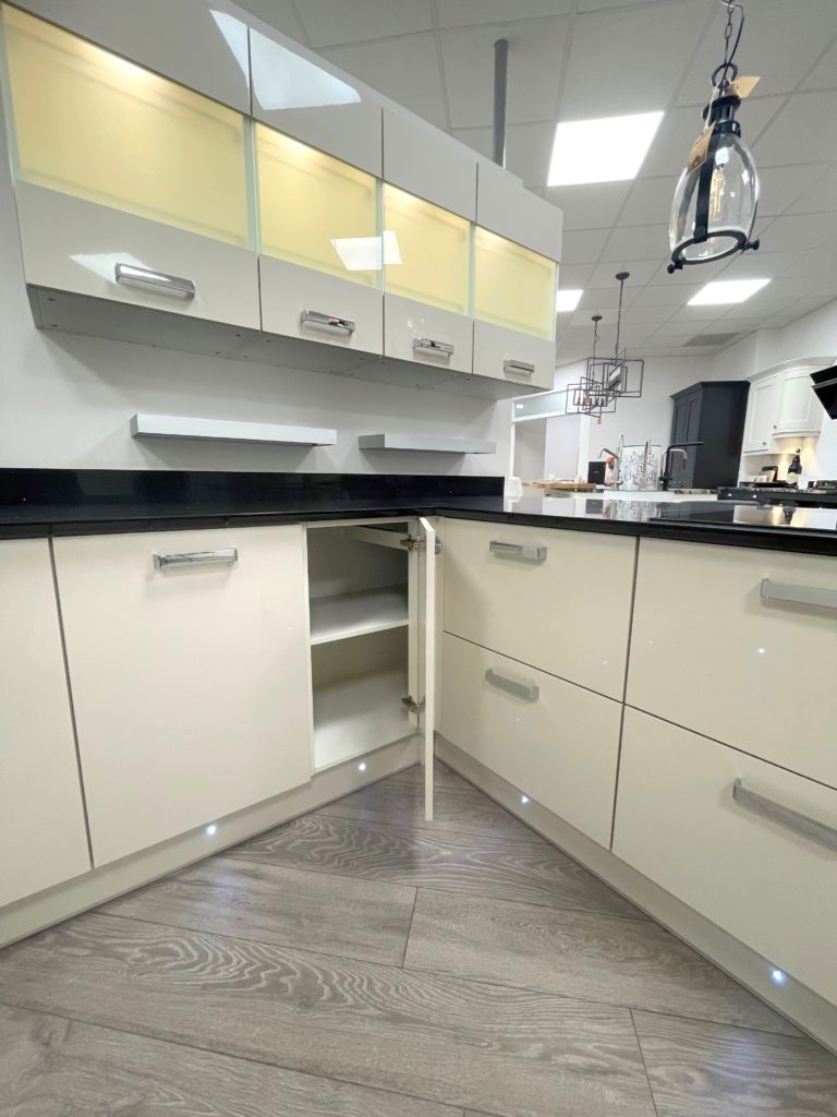 Ex Display Symphony Alta Gloss Mussel Kitchen with Quartz Worktops ...