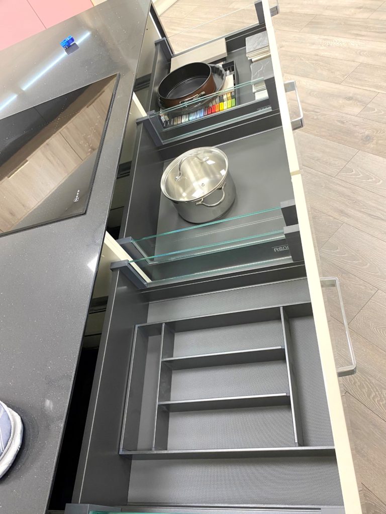Ex Display Symphony Alta Gloss Mussel Kitchen with Quartz Worktops ...