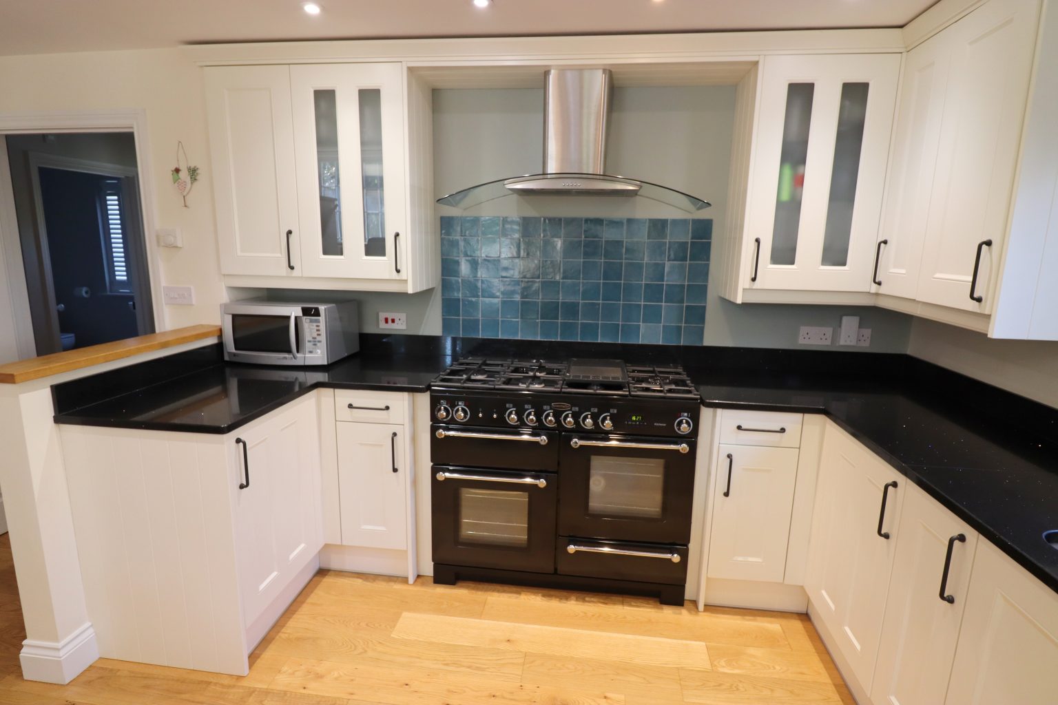 Wren Kitchen With Quartz Worktops and Appliances - Used - The Used ...