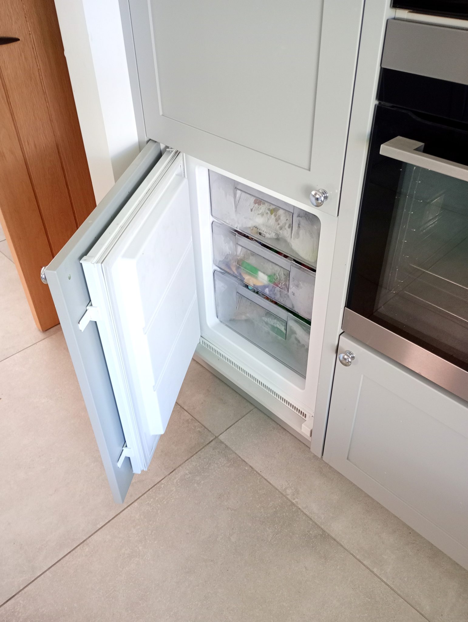 Callerton Kitchen with Worktops and Appliances - Used - The Used ...