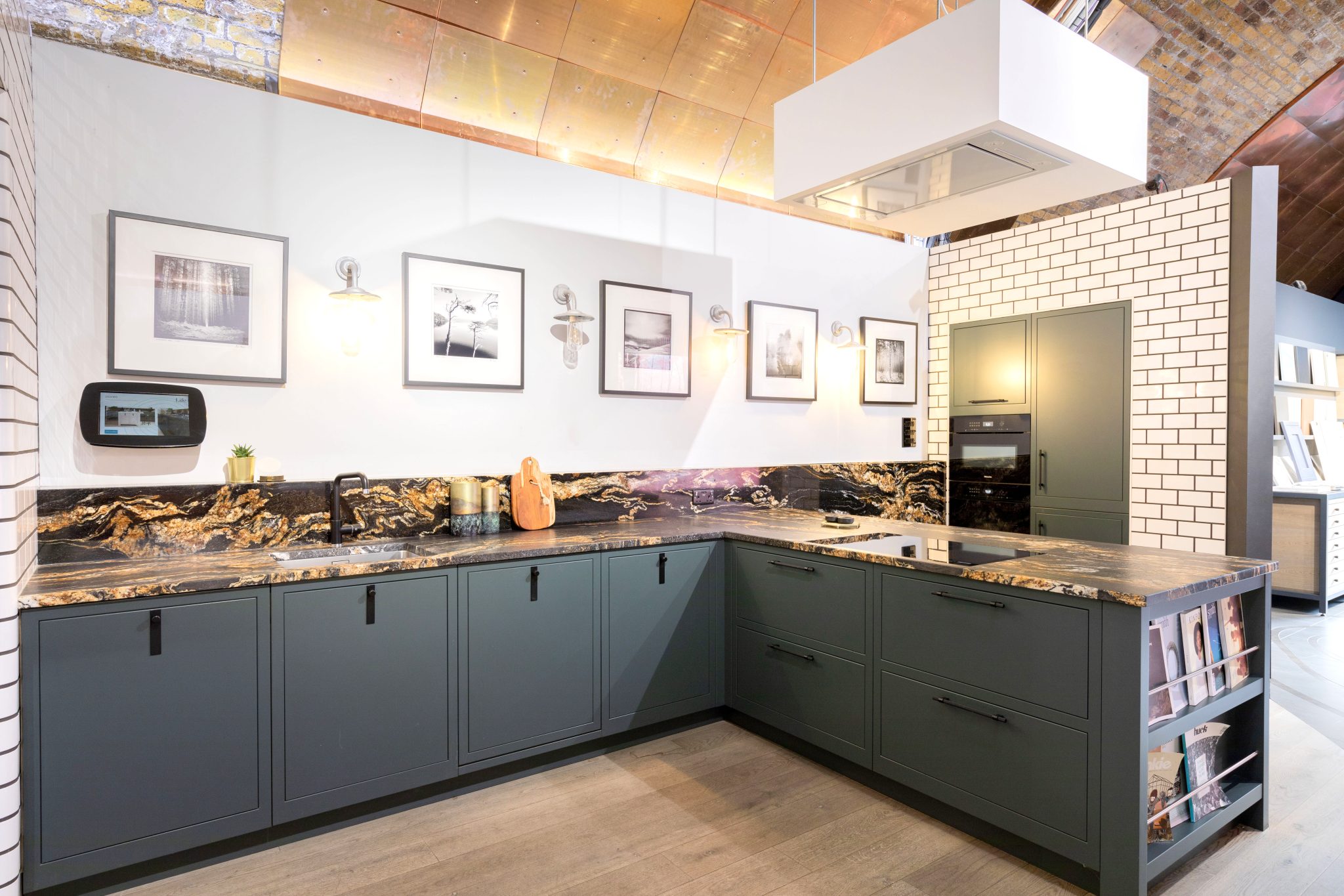 Ex Display 1909 In Frame Kichen With Miele Appliances - The Used ...