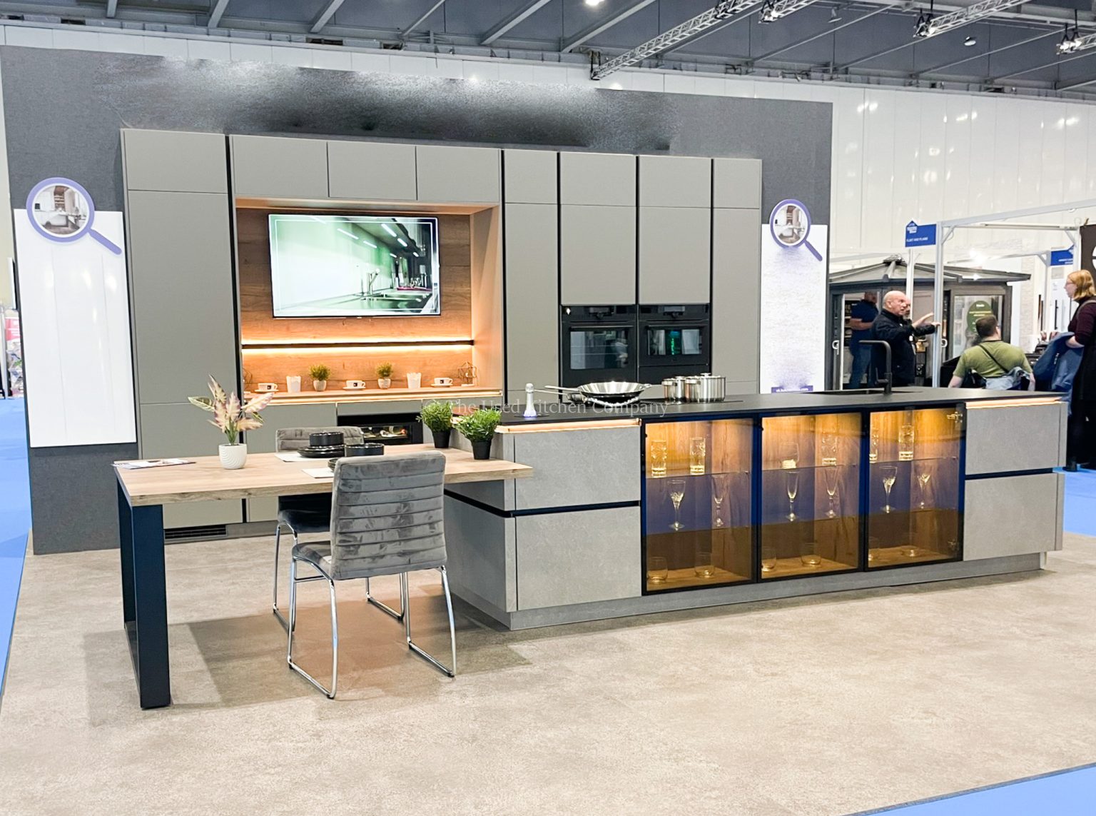 Ex Exhibition Kutchenhaus Kitchen With Island, Table, Laminate Worktops ...