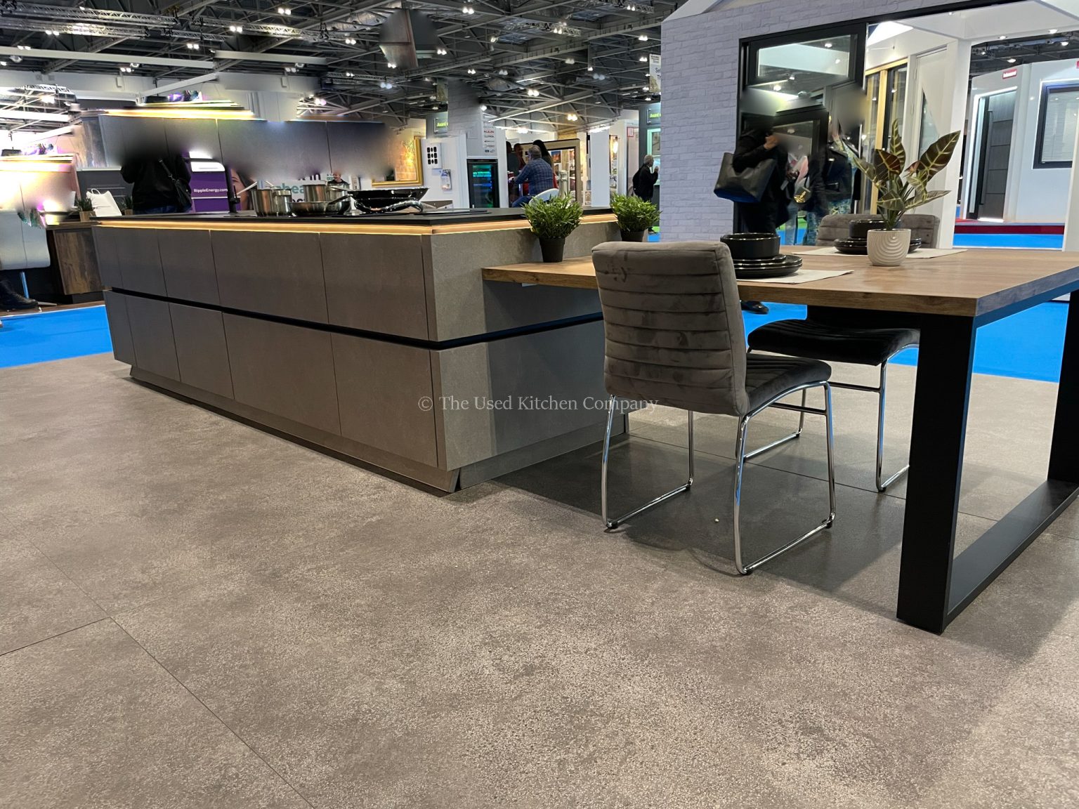 Ex Exhibition Kutchenhaus Kitchen With Island, Table, Laminate Worktops ...