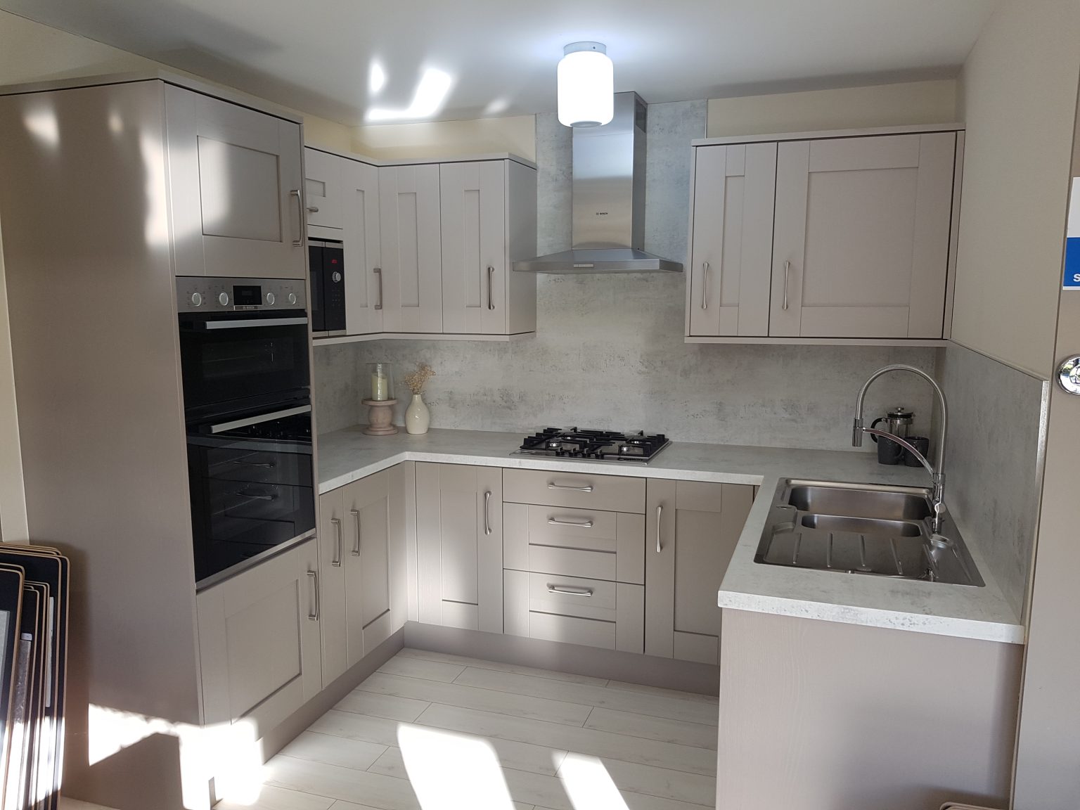Ex Display Lochanna Grained Shaker Kitchen With Worktops - The Used ...