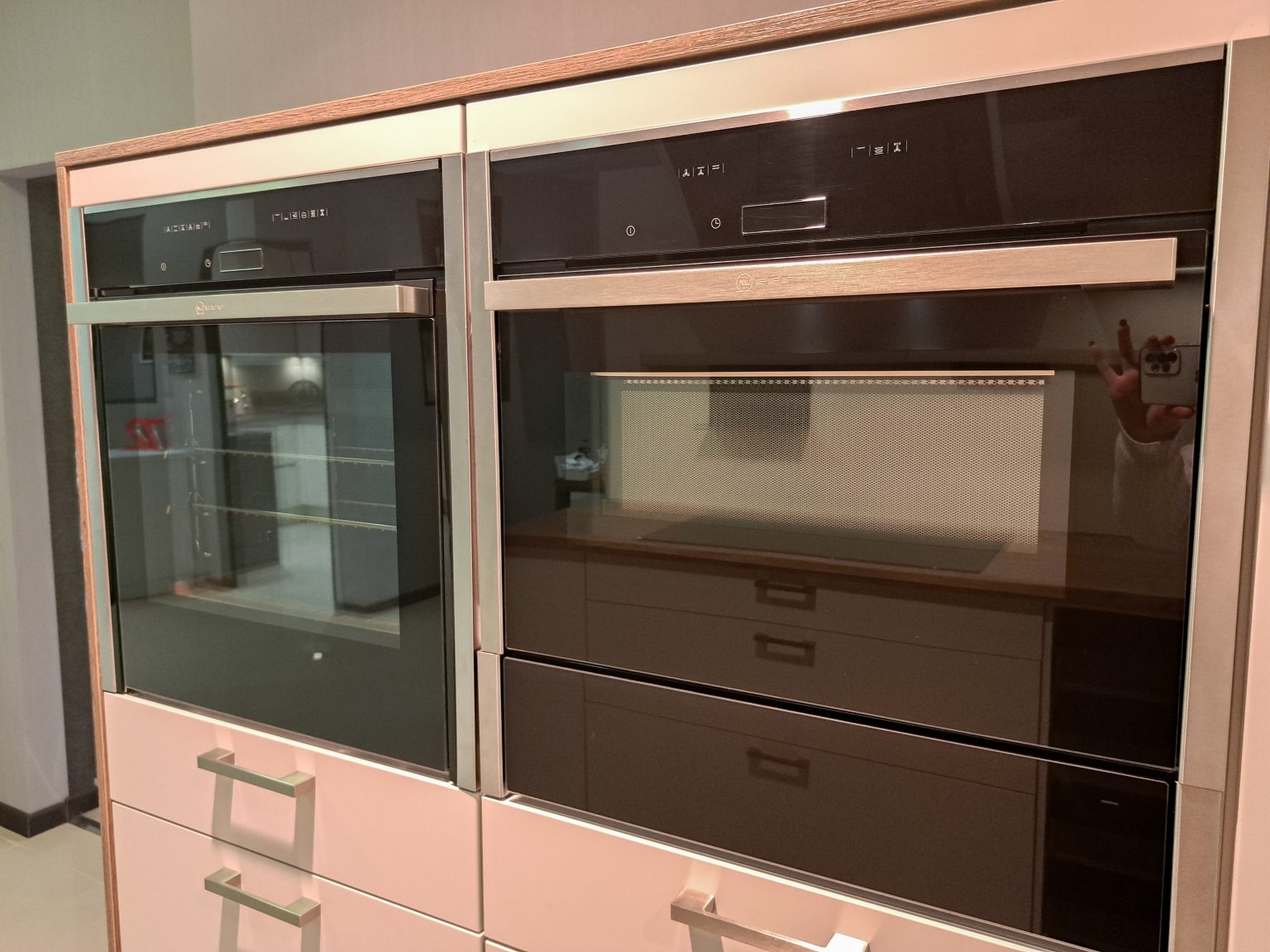 Ex Dispaly Kutchenhaus with Worktop and Appliances