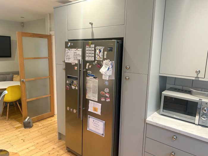 Hammonds Kitchen with Breakfast Bar, Worktops and Some Appliances ...
