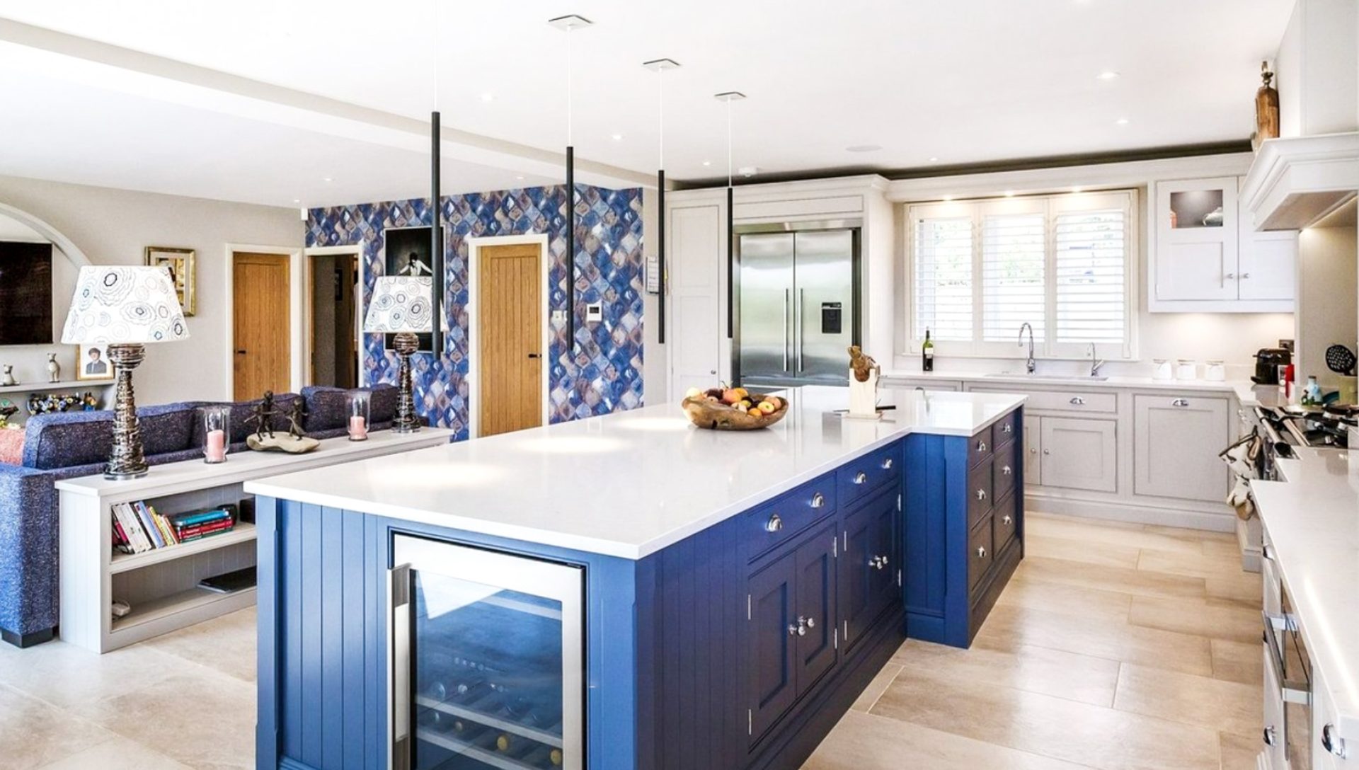 Tom Howley Kitchen With Island and Worktops - Used - The Used Kitchen ...