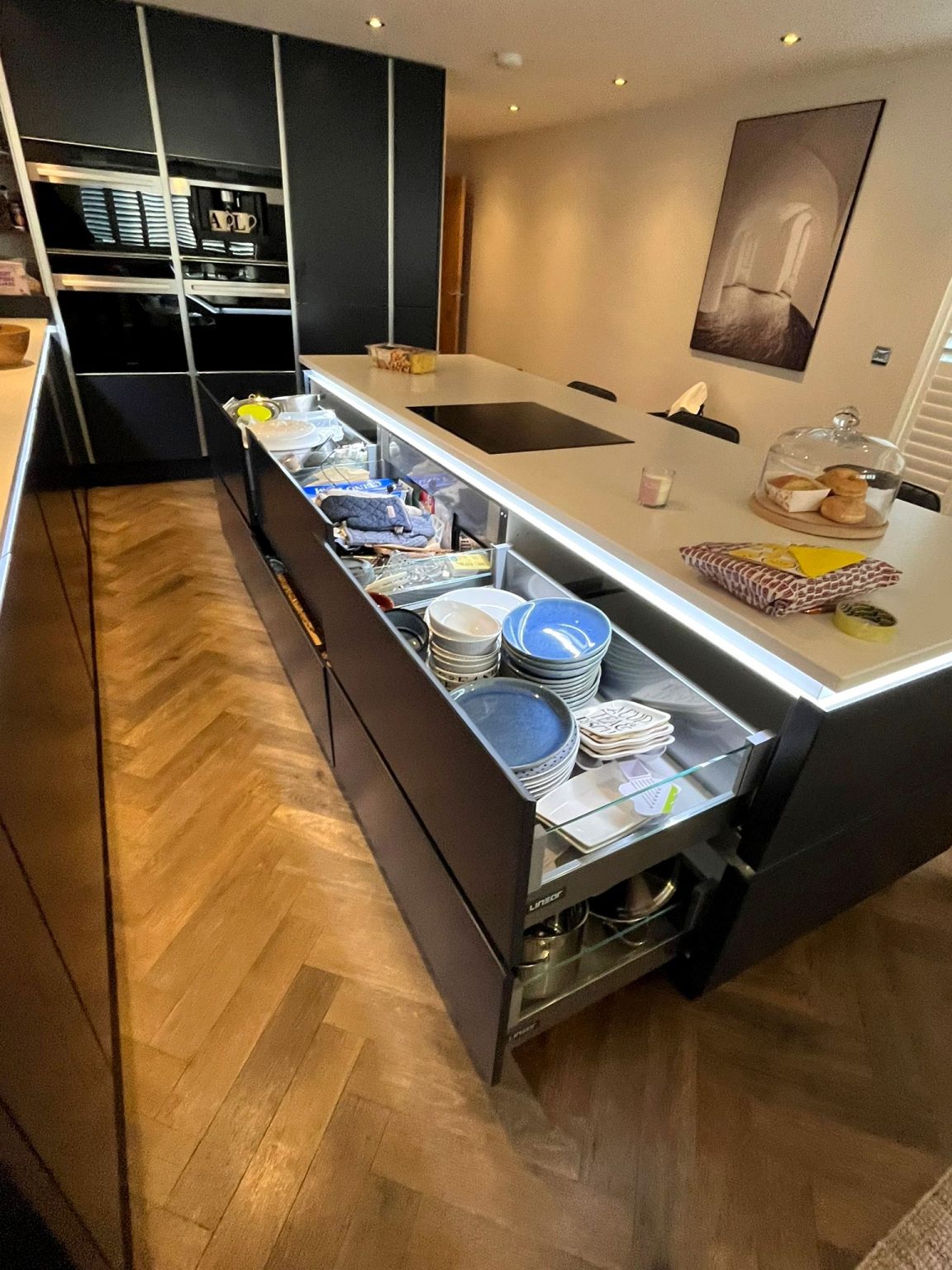 Symphony Linear Avant Indigo Kitchen with Island, Quartz Worktops and ...