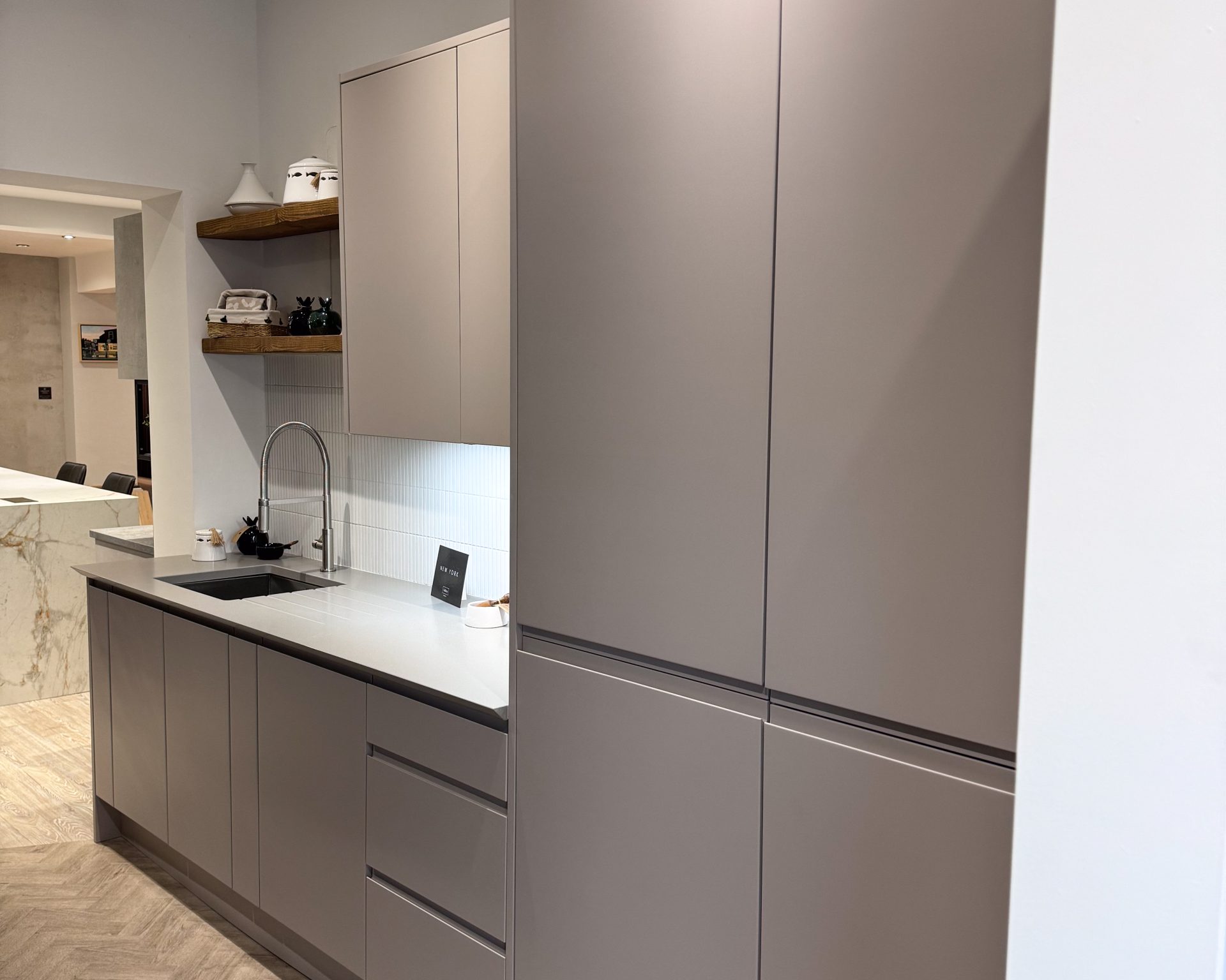 Ex Display Symphony New York Cashmere Kitchen with Quartz Worktops and ...