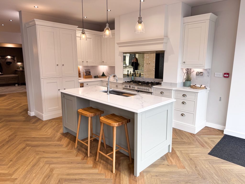 Ex Display Laura Ashley Kitchen with Island, Pantry and Worktops - The ...