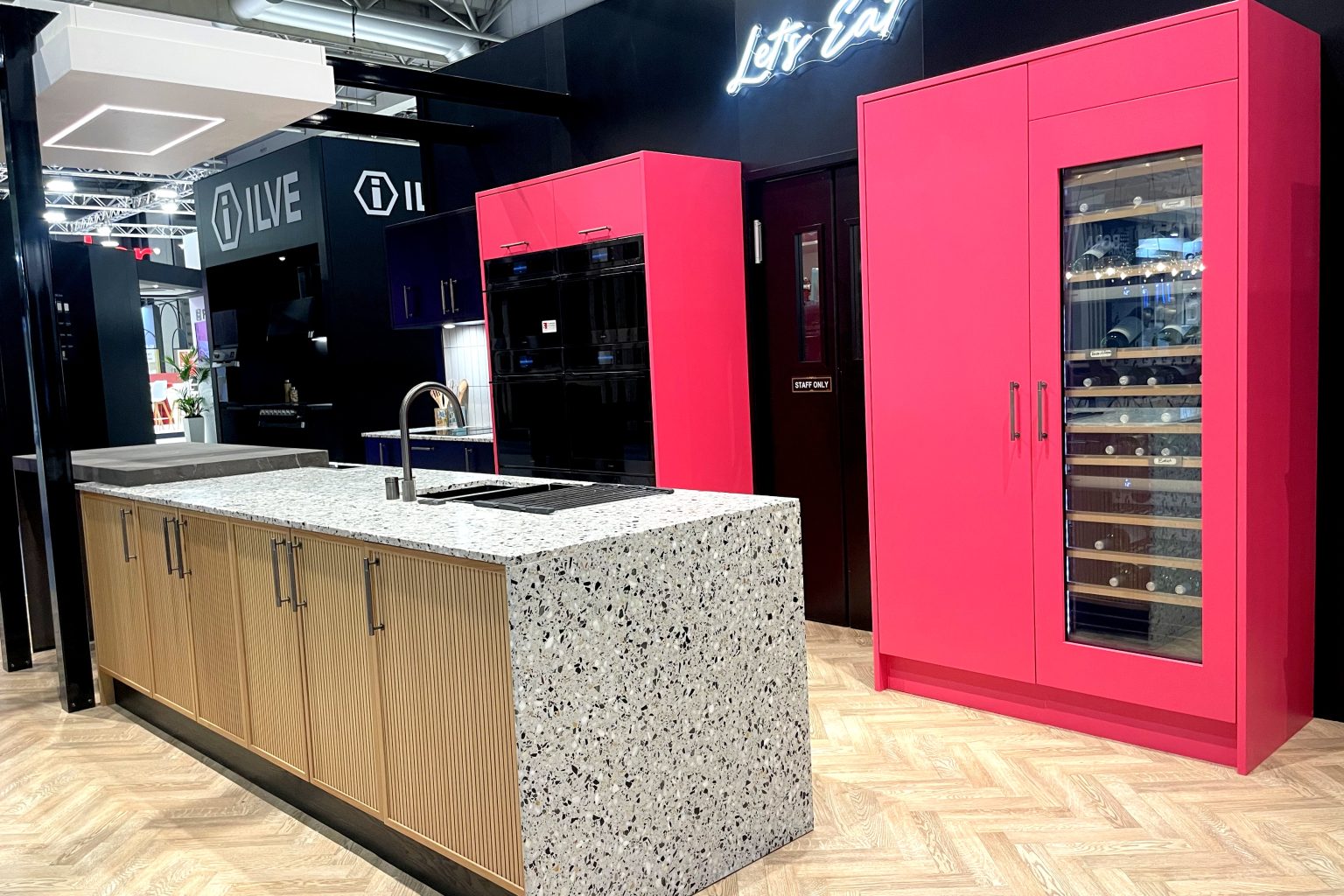 Ex Exhibition Caple Kitchen With Island with Optional Worktops and ...