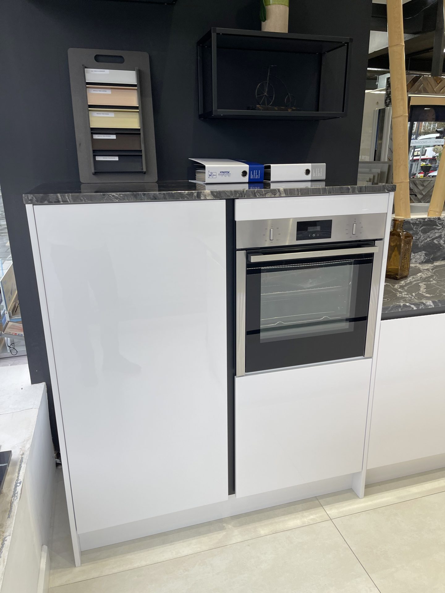 Ex Display Symphony Linear Kitchen | The Used Kitchen Company