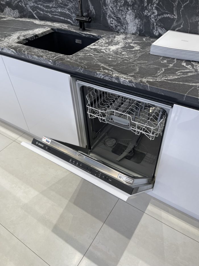 Ex Display Symphony Linear Kitchen | The Used Kitchen Company