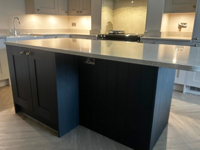 Wren Kitchen With Worktops and Appliances - Used - The Used Kitchen Company