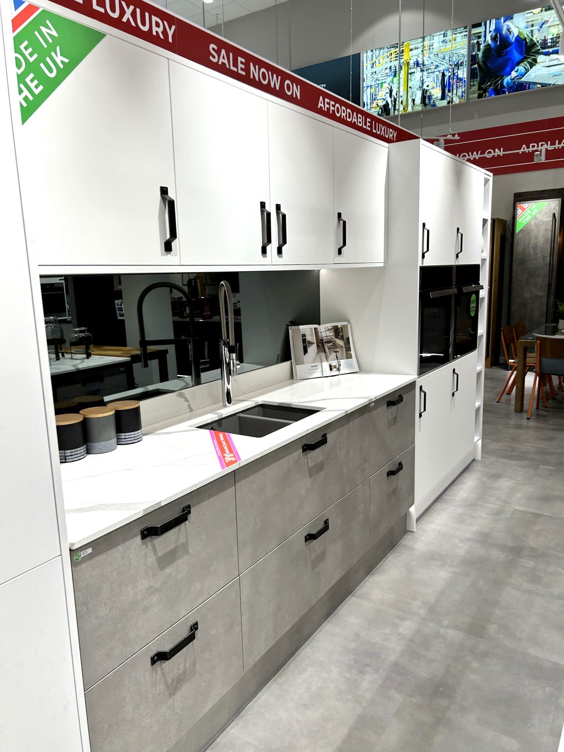 Ex Display Ultra White Wren Kitchen with Island and Worktops - The Used ...