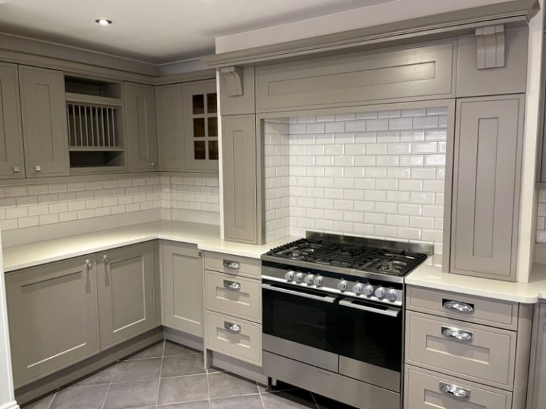 Ex Display Sheraton (Omega) Kitchen with Quartz Worktops - The Used ...