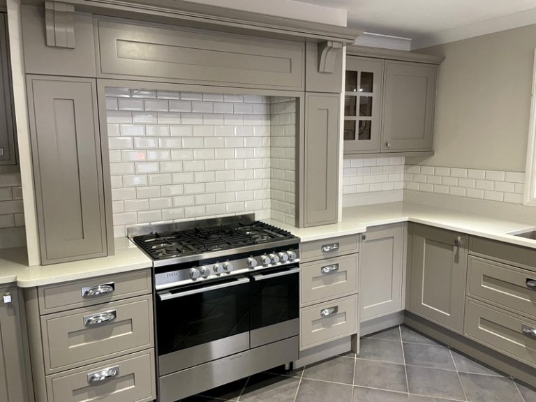 Ex Display Sheraton (Omega) Kitchen with Quartz Worktops - The Used ...
