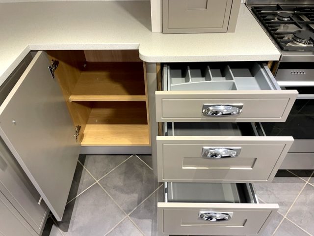 Ex Display Sheraton (Omega) Kitchen with Quartz Worktops - The Used ...