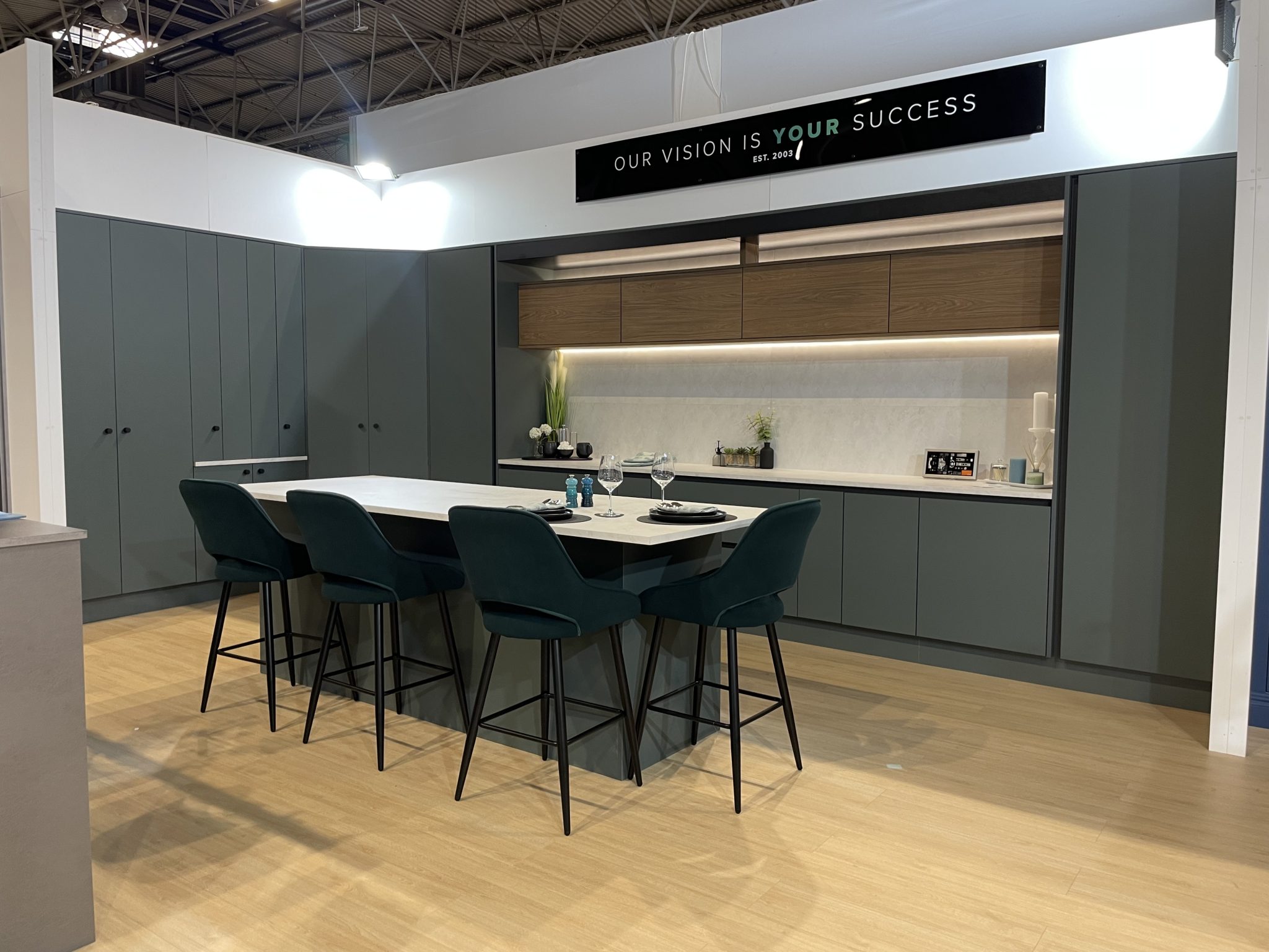 Ex-Display & Used Designer Kitchens For Sale | The Used Kitchen Company