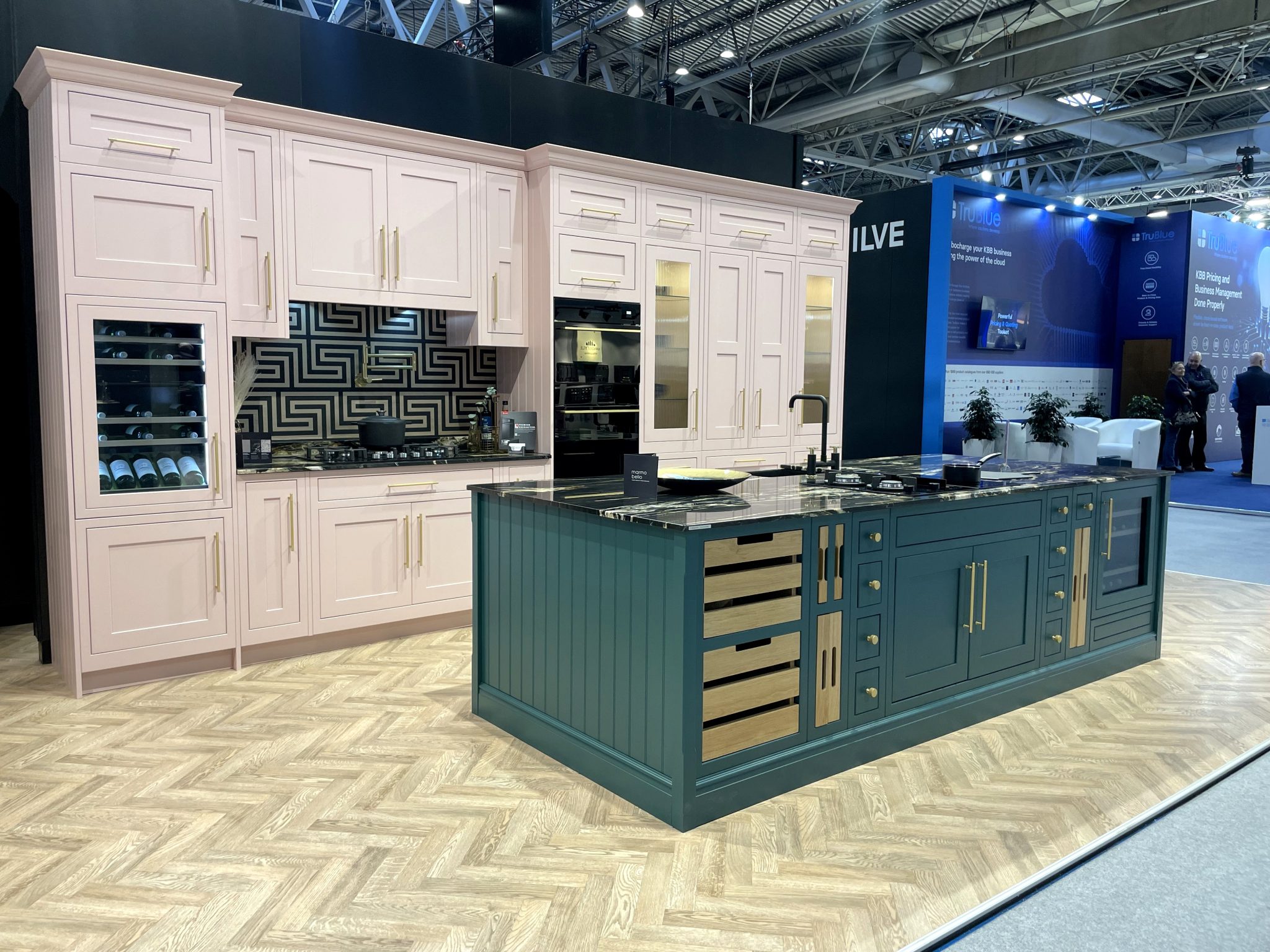 Ex Exhibition Caple Art Deco Kitchen With Island and optional Worktops ...