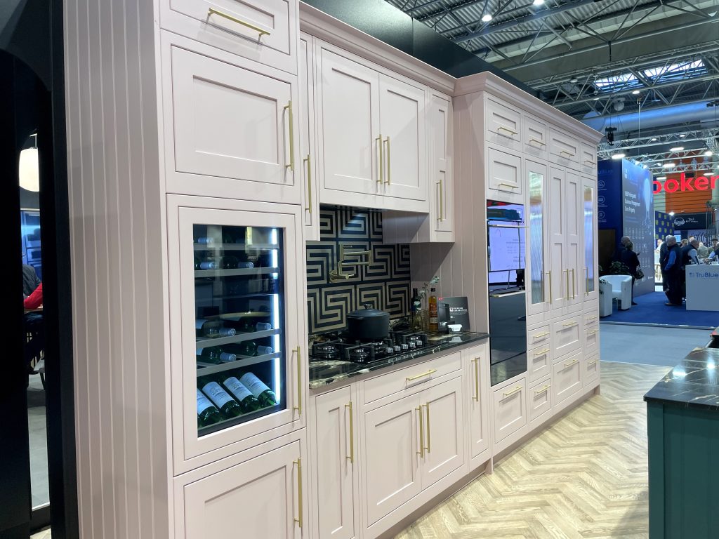 Ex Exhibition Caple Art Deco Kitchen With Island and optional Worktops ...