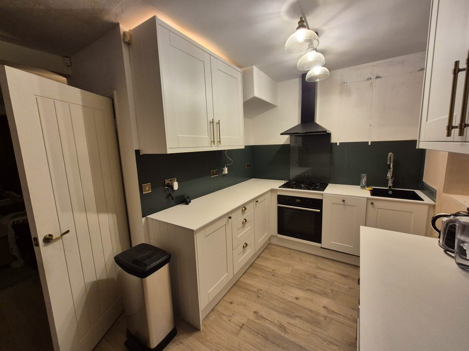 Wren Kitchen With Worktops and Appliances - Used - The Used Kitchen Company
