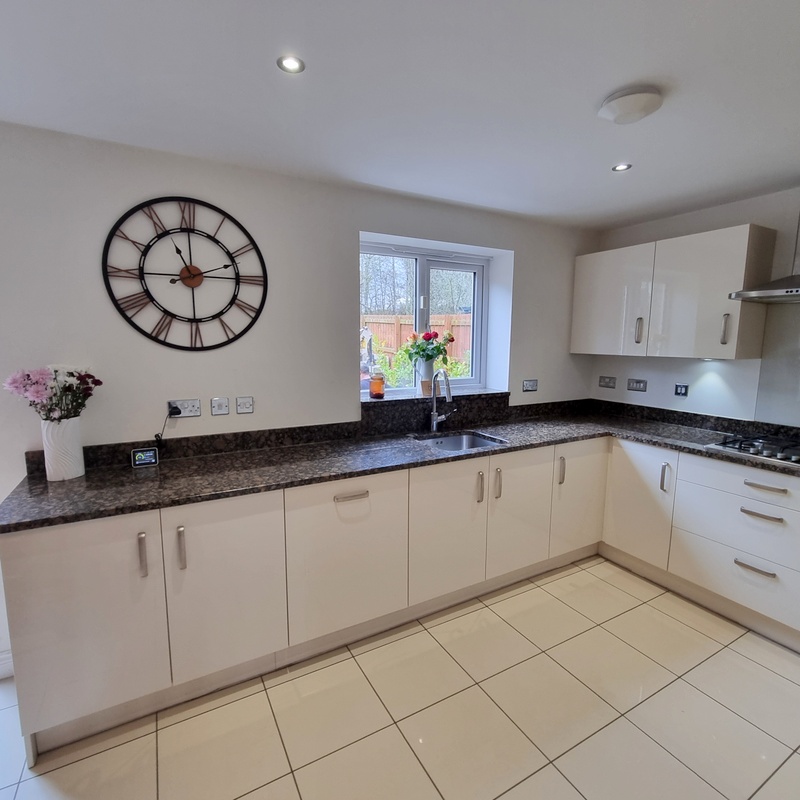 Symphony Urban Kitchen - Used The Used Kitchen Company