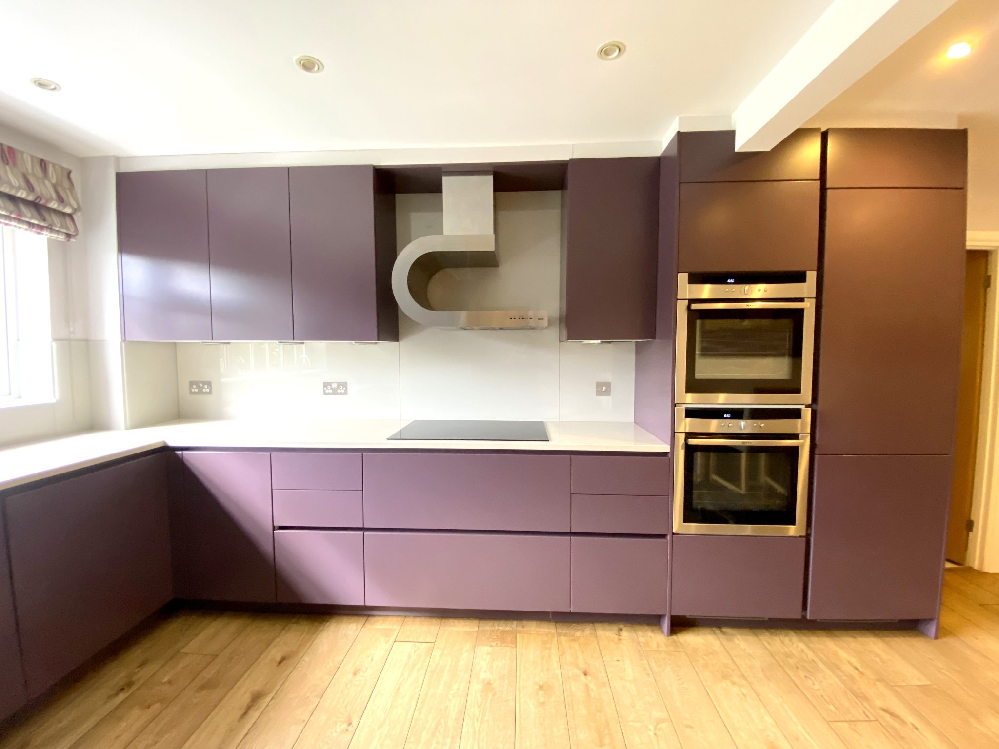 Alnostar Violet Matt Kitchen with Quartz Worktops and Appliances - Used ...