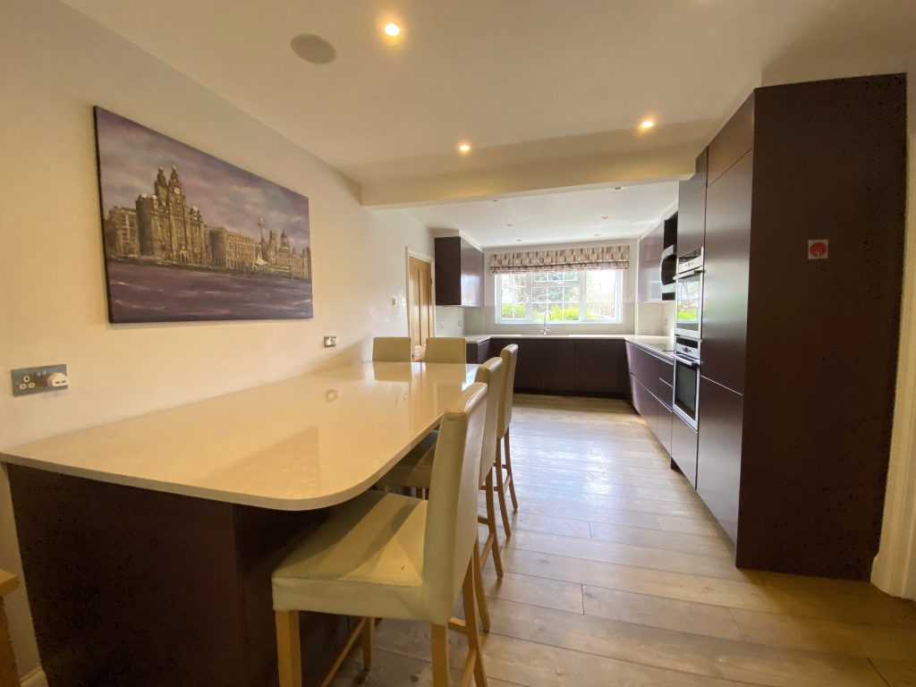 Alnostar Violet Matt Kitchen with Quartz Worktops and Appliances - Used ...