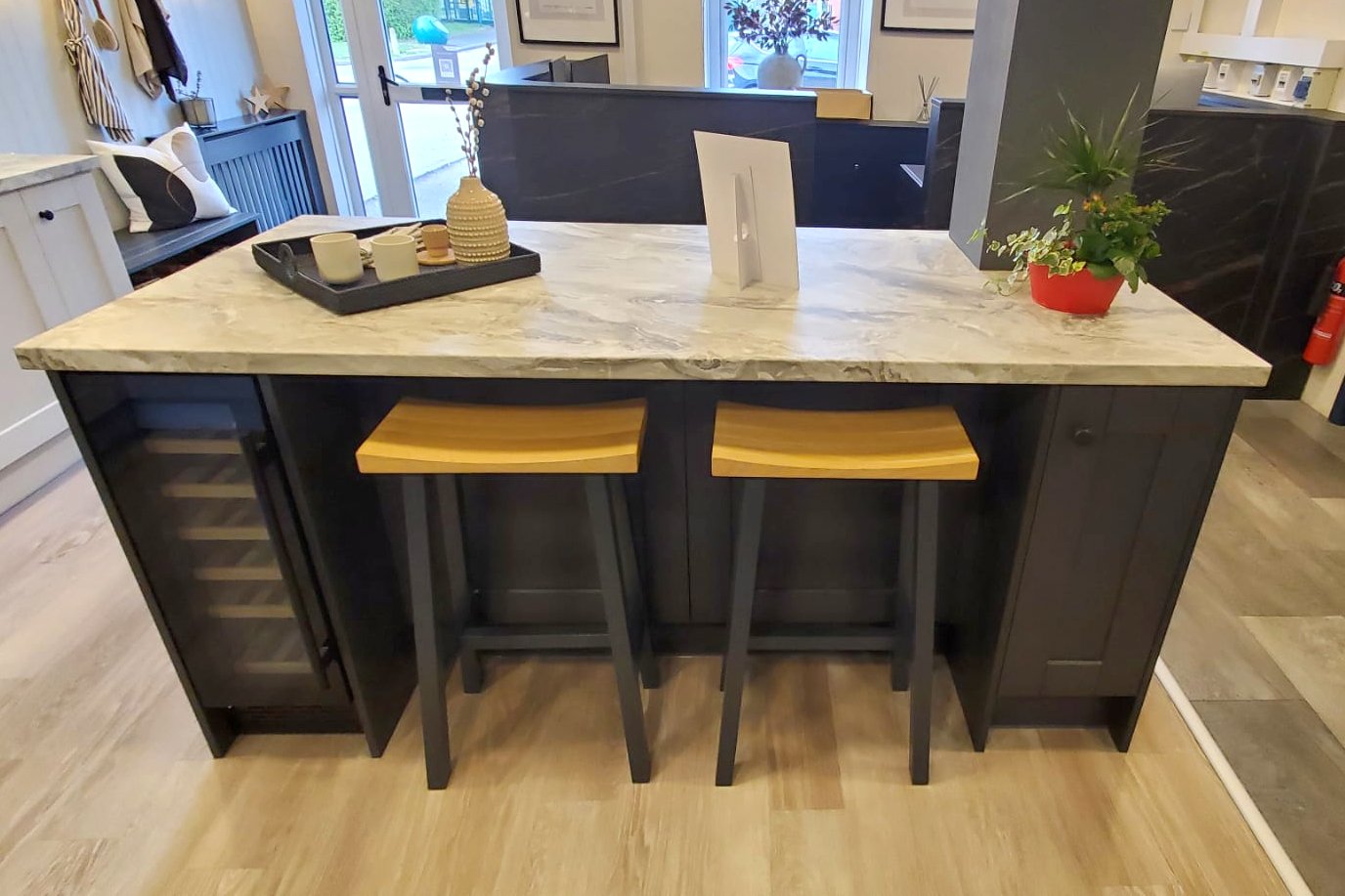 Ex Display Kitchen Stori Belsay Kitchen with Island and Laminate ...