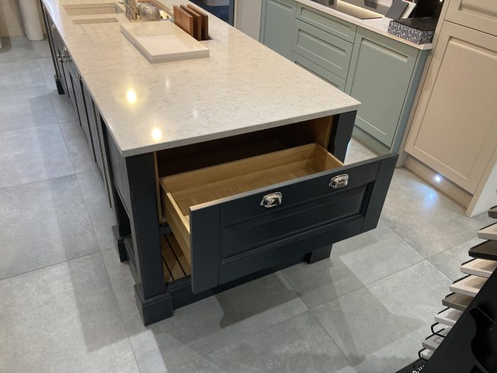 Ex Display Mackintosh Kitchen | The Used Kitchen Company