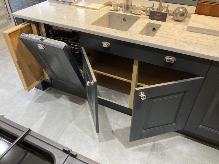 Ex Display Mackintosh Kitchen | The Used Kitchen Company
