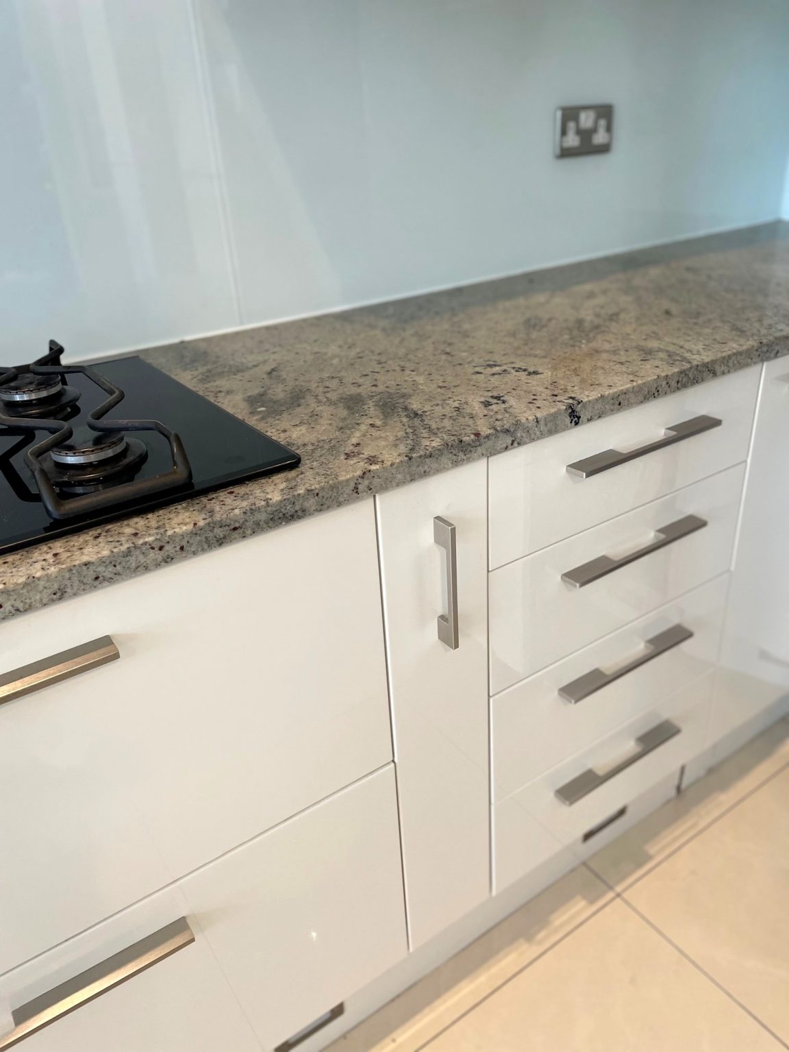 Magnet Kitchen with Island and Worktops and Some Appliances - The Used ...