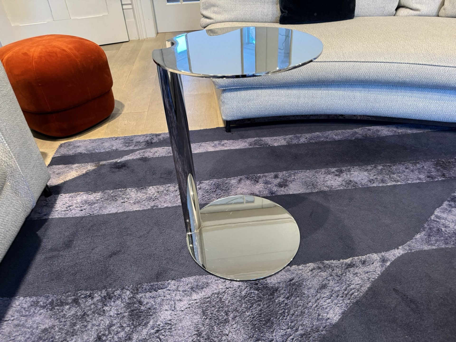 Minotti Nay Table - Used | The Used Kitchen Company