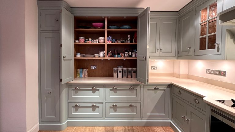 Tom Howley Kitchen - Used | The Used Kitchen Company