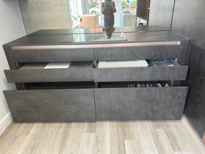 Ex Display Mereway Qline Kitchen | The Used Kitchen Company