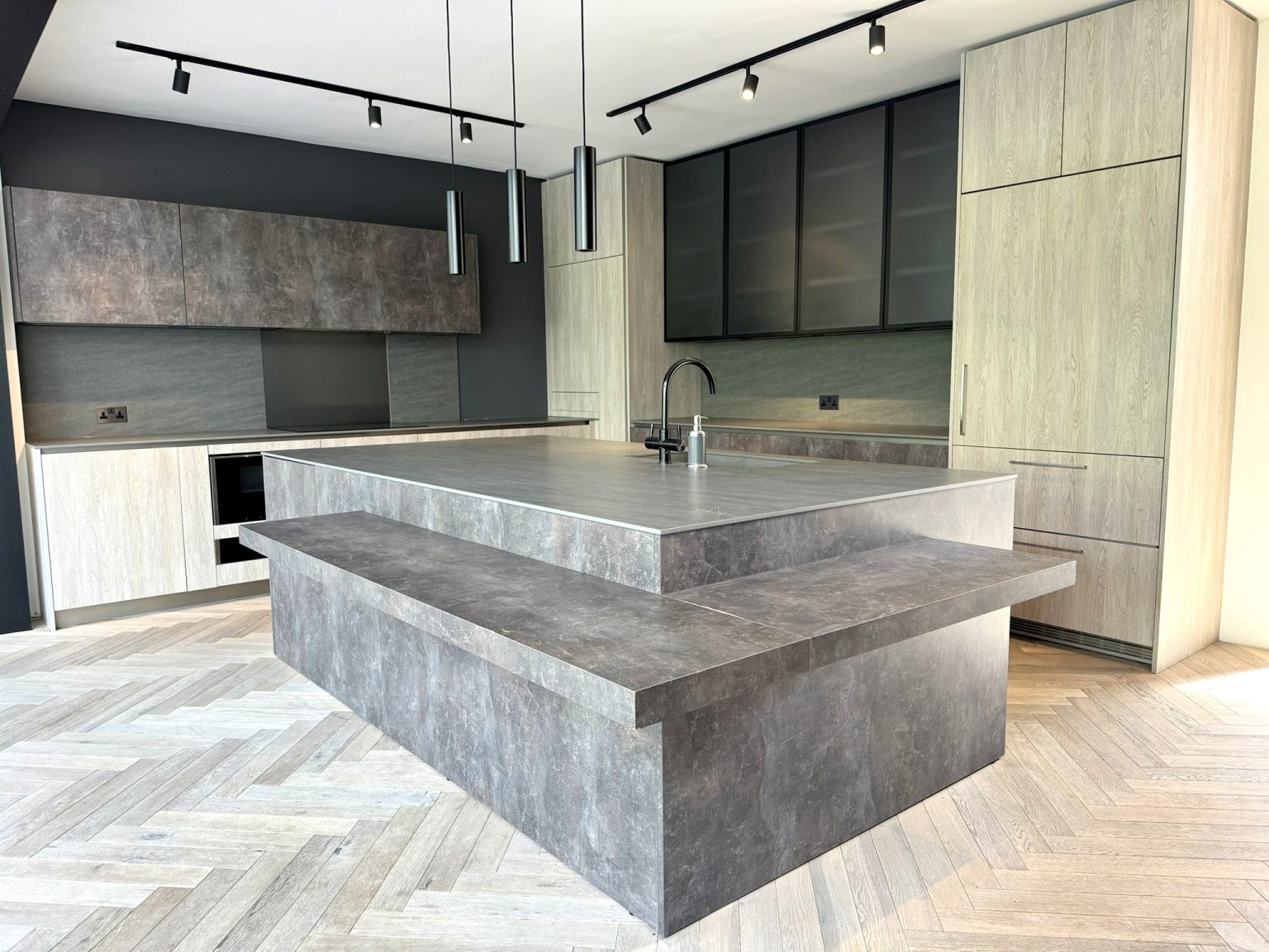 Large Doca Kitchen with Island | The Used Kitchen Company